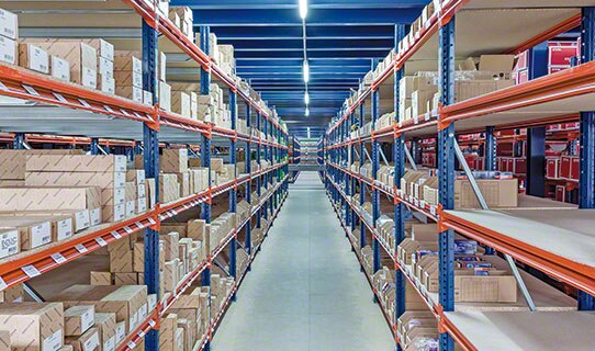 Rayonnages à palettes avec passerelles Eralogistics - Mecalux.ma